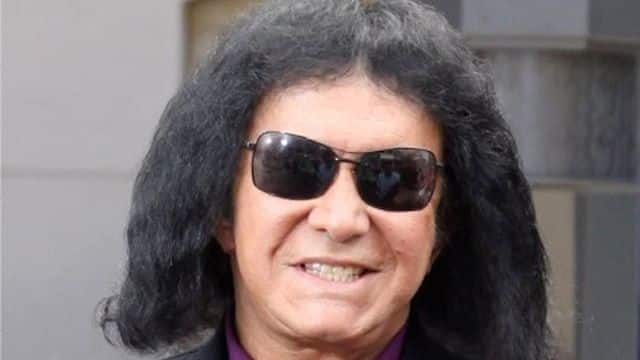 Gene Simmons disses Ace Frehley and Peter Criss and their lack of invo ...